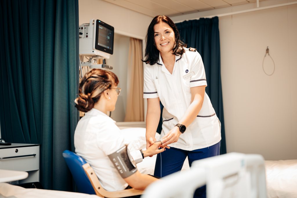 Working in the Medical Team as a doctor or nurse with P&O Cruises ...