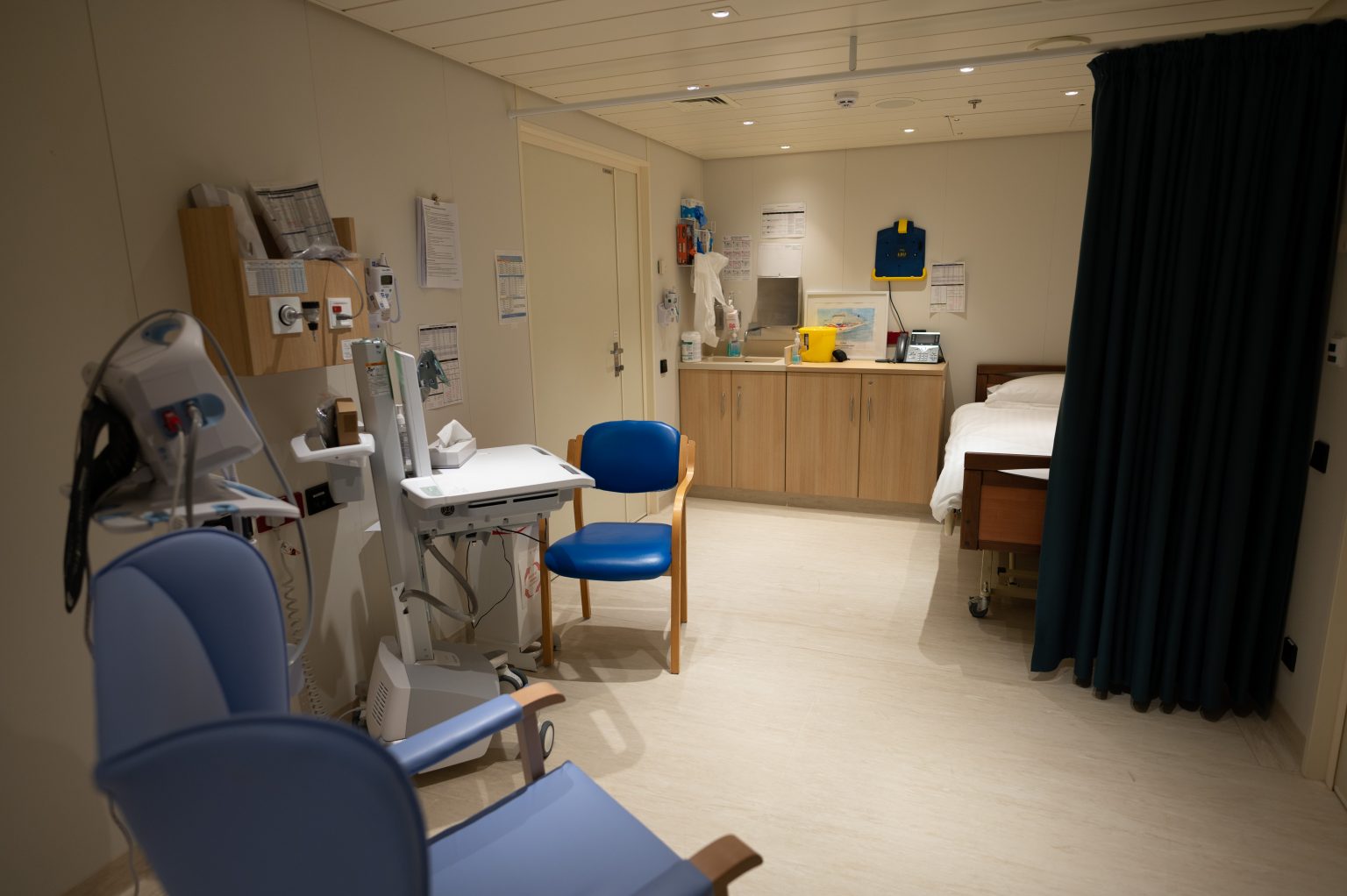 Working in the Medical Team as a doctor or nurse with P&O Cruises ...